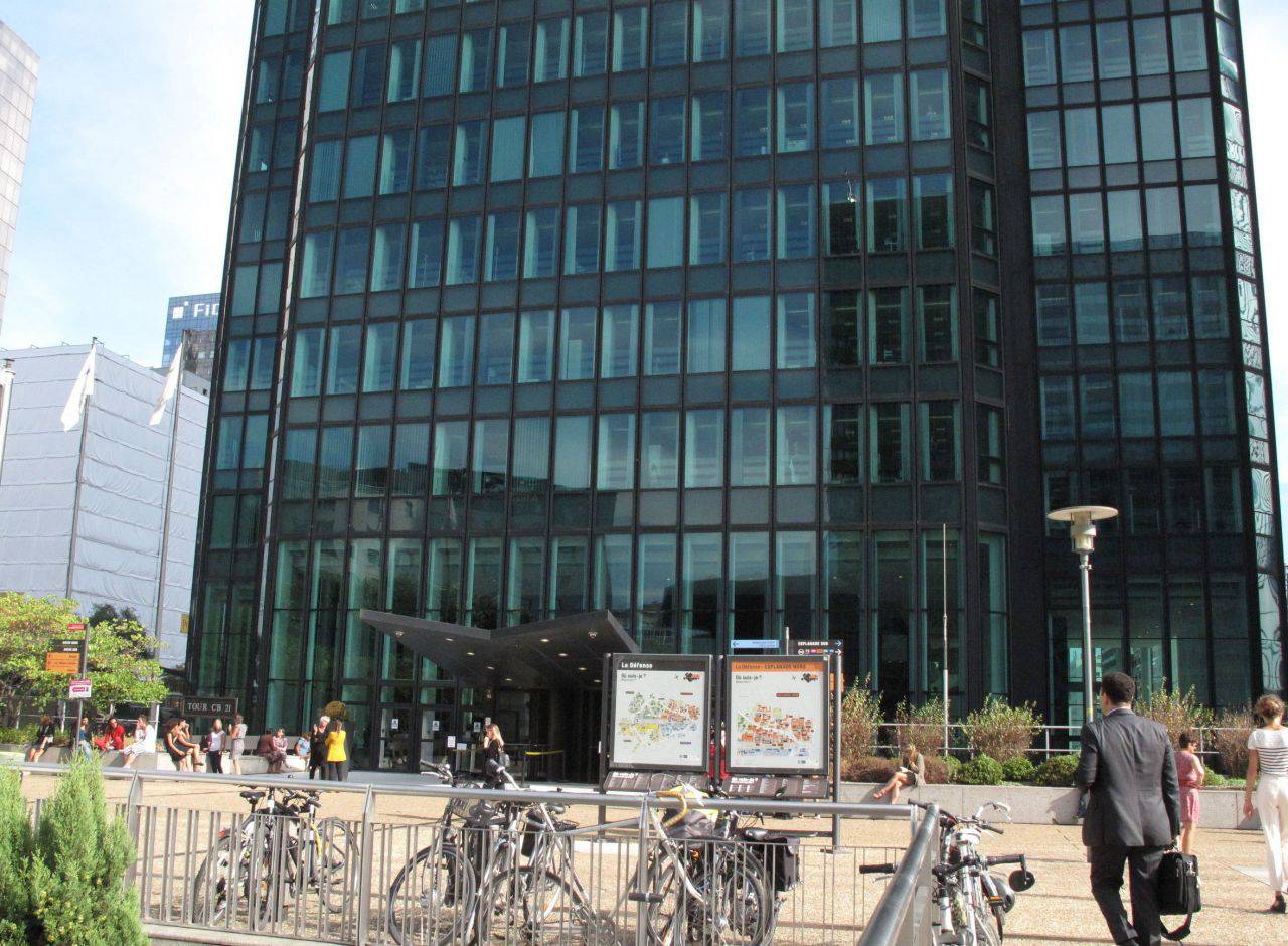 Un nouveau locataire dans la tour CB21 - Le Parisien