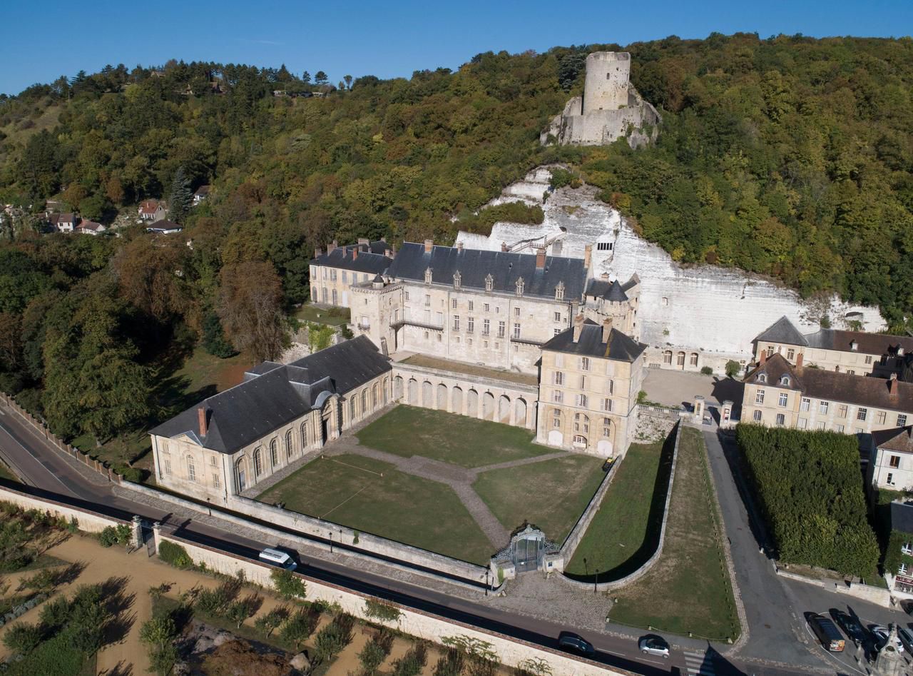 La Roche-Guyon : le château espère tirer le gros lot pour le Loto du ...