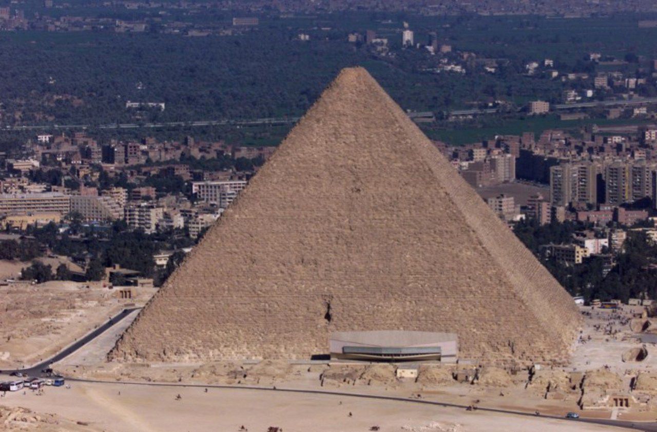 Deux petits robots pour inspecter la pyramide de Kheops - Le Parisien