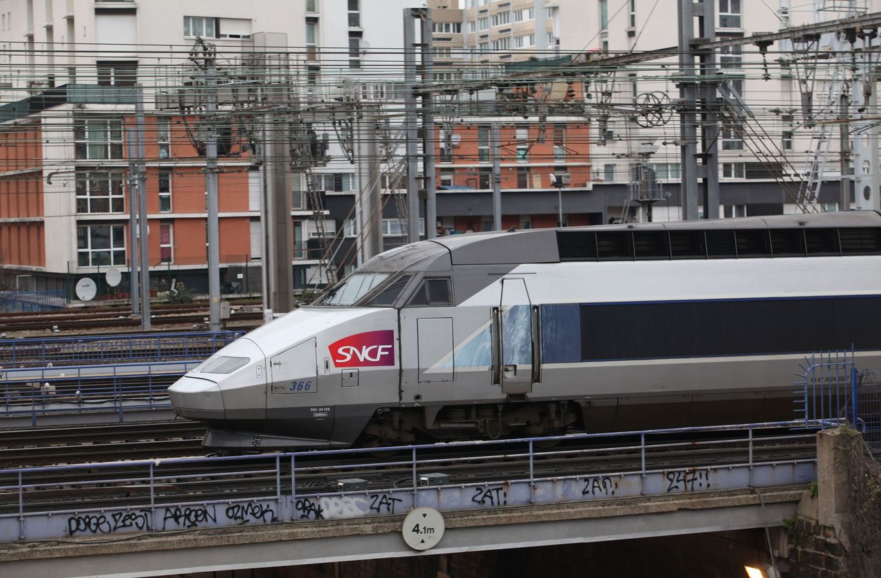 Le TGV Atlantique a transporté 40 millions de personnes en un an - Le ...