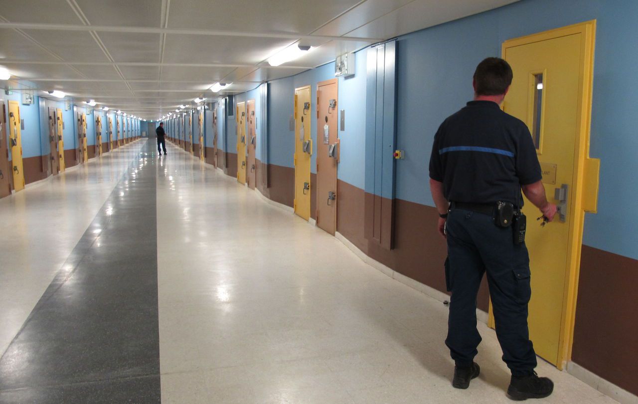 Fleury-Mérogis : un surveillant de prison ébouillanté par un détenu ...