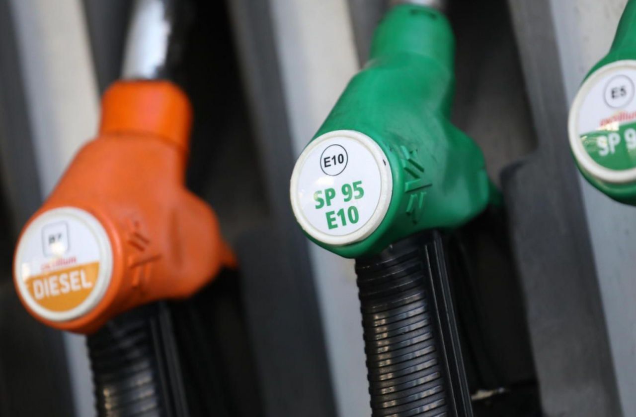 France Les Prix Des Carburants Ont Encore Baissé Le Parisien