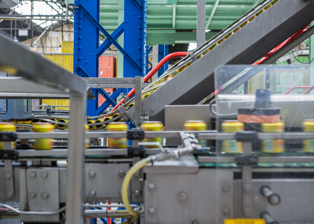 L'usine d'embouteillage de La Courneuve - Le Parisien