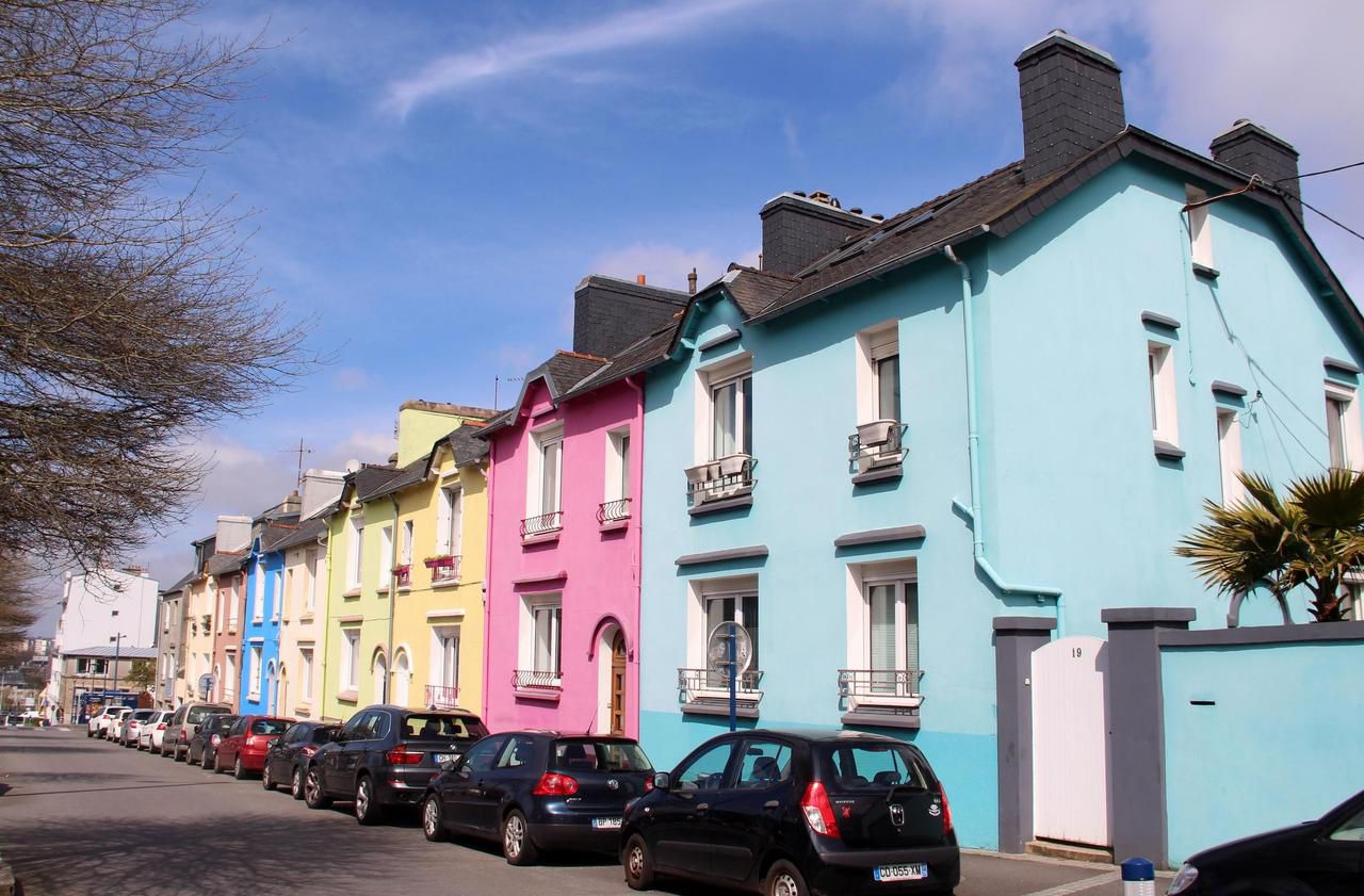 En colorant ses maisons, «Brest la grise» veut devenir plus joyeuse ...