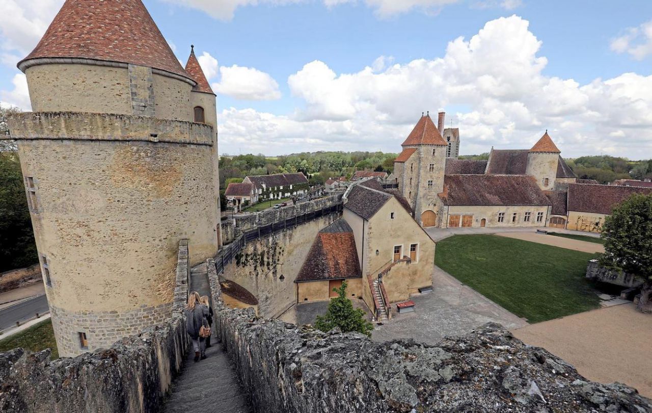VIDÉO. Patrimoine en Ile-de-France : paisible vie de château à Blandy ...