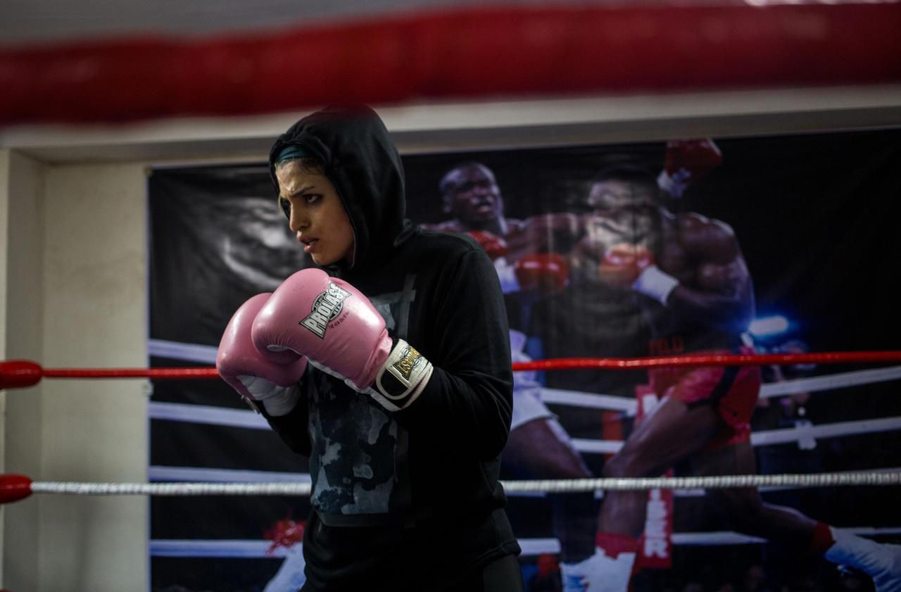 Sadaf Khadem, la boxeuse iranienne qui se bat pour la cause des femmes ...