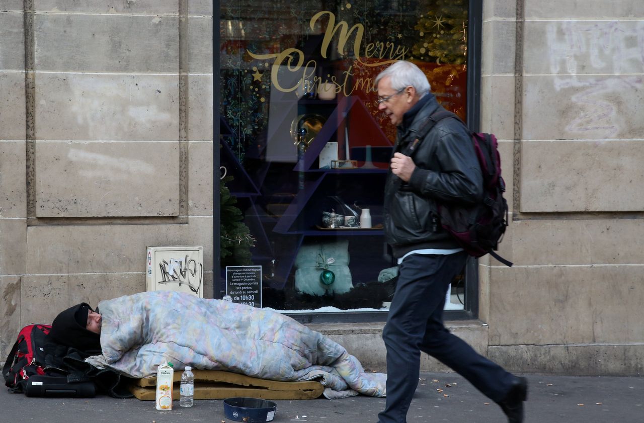 Paris : plus de 3550 sans-abri recensés fin janvier, selon la mairie ...