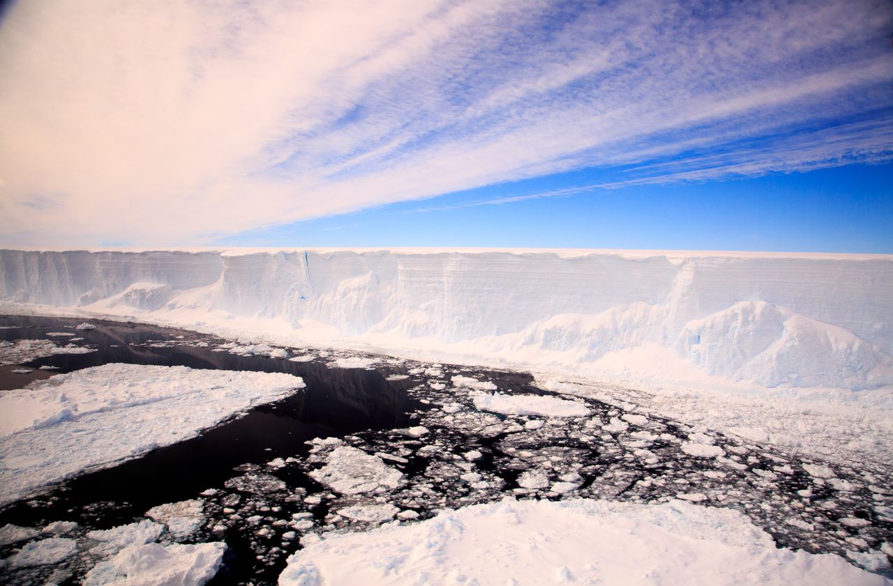 La fonte des glaciers fait monter le niveau de la mer de plus en plus ...