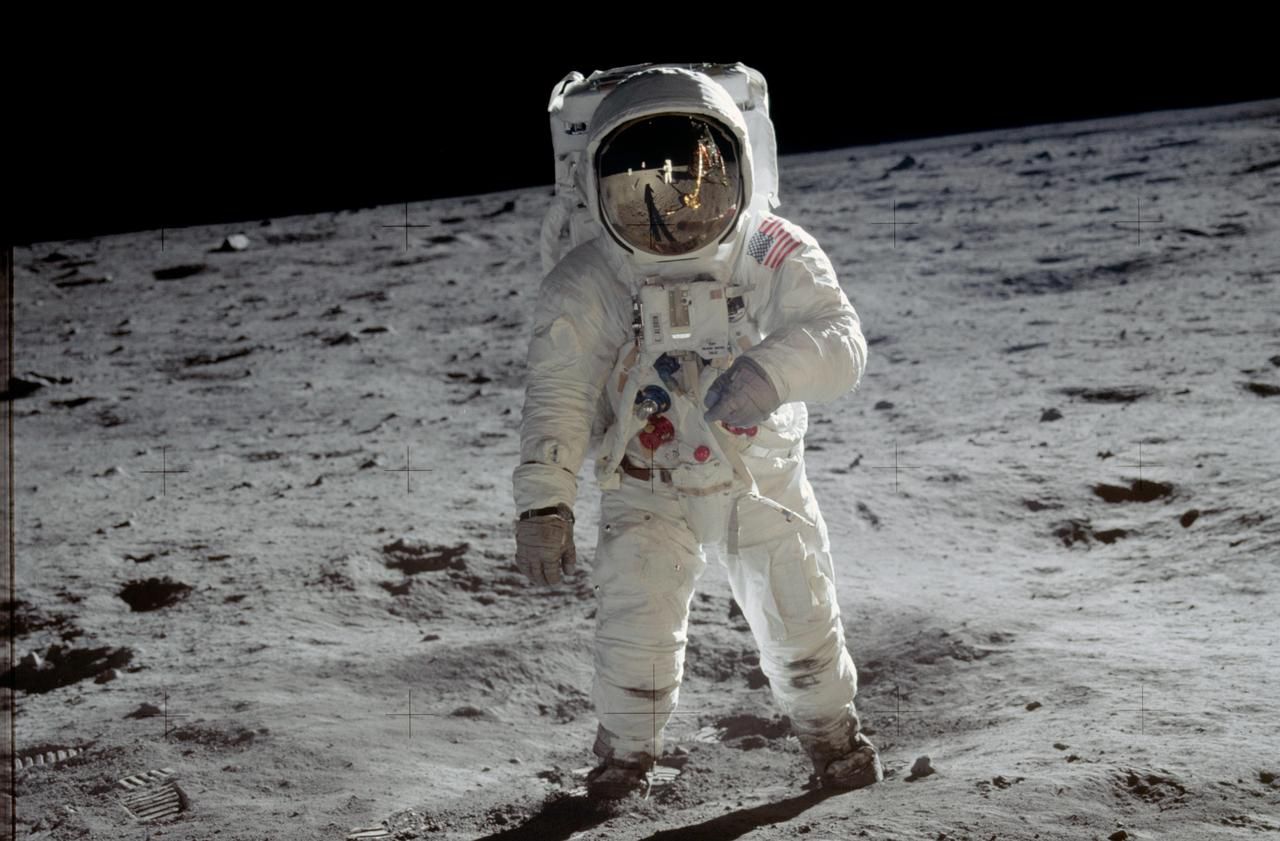 On a parlé sur la Lune : extraits inédits des dialogues des astronautes ...