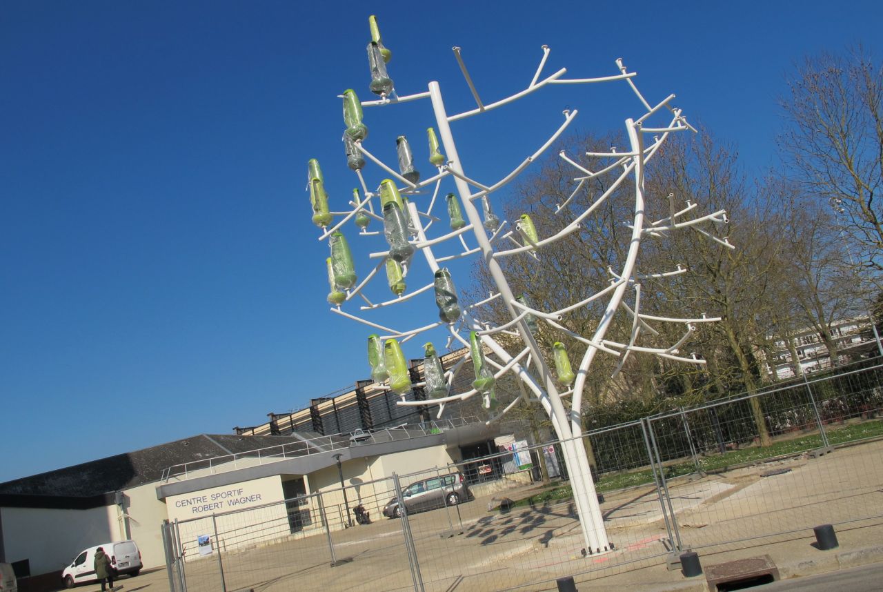 L'arbre à vent est implanté - Le Parisien