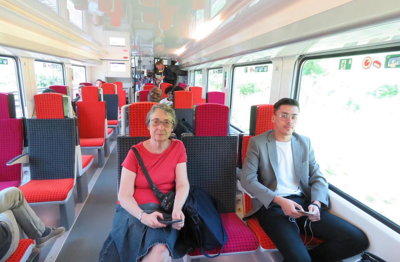 Melun : couleurs, clim et prises électriques dans les nouvelles rames ...