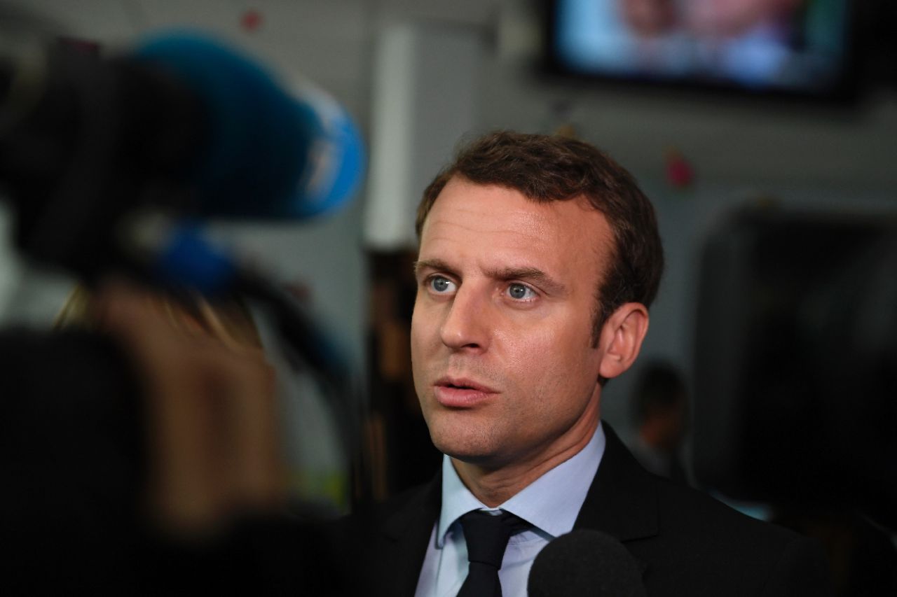 Polémique autour de la GPA : ce que dit vraiment Emmanuel Macron - Le ...