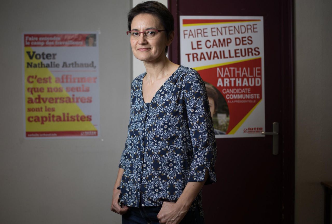 Présidentielle : Nathalie Arthaud vue par... ses élèves ! - Le Parisien
