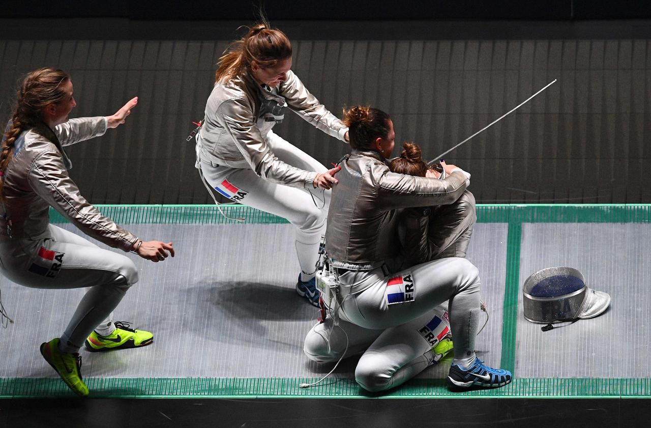 Escrime : les Françaises championnes du monde par équipe de sabre - Le ...
