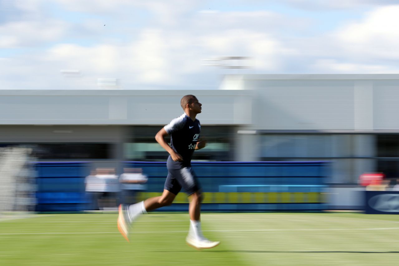 Kylian Mbappé : «Il a les qualités techniques d’un sprinter» - Le Parisien