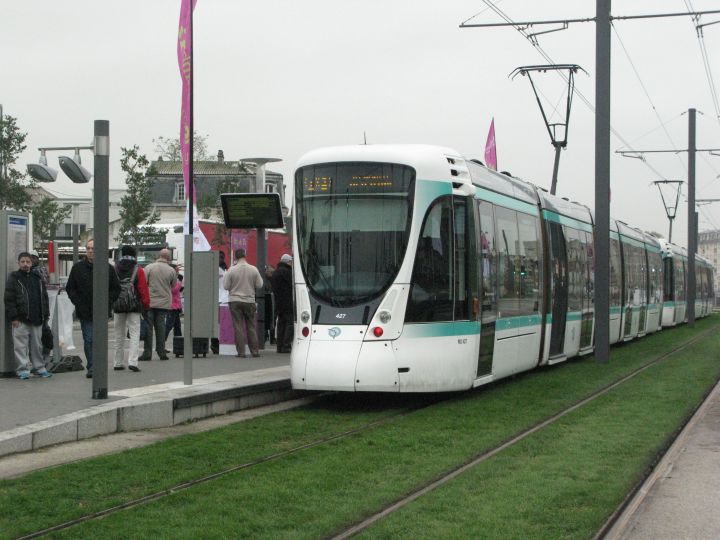Empruntez-vous régulièrement le tramway? - Le Parisien