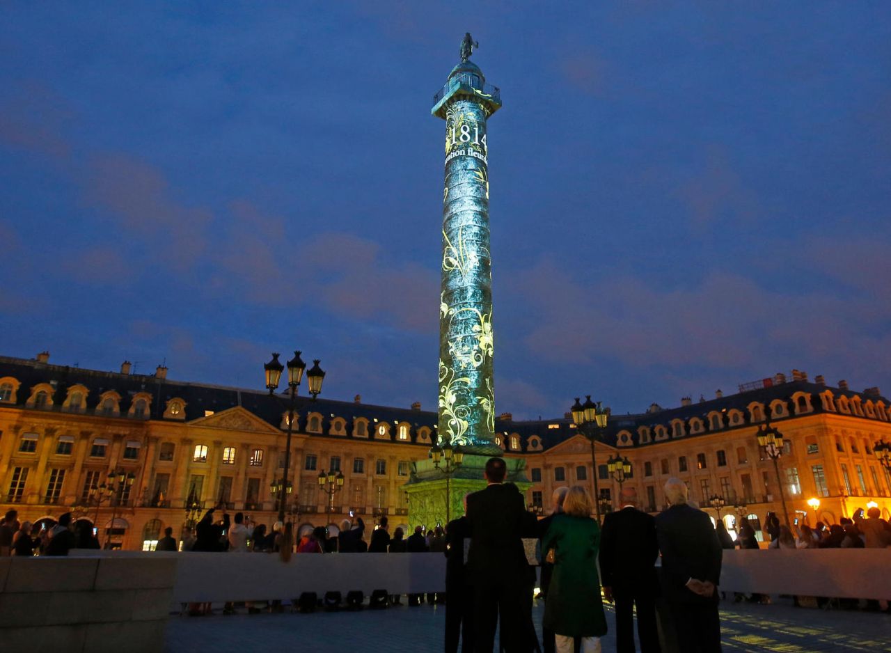 La colonne Vendôme fait briller Paris - Le Parisien